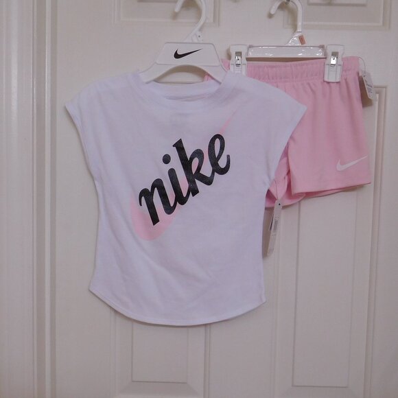 Nike | Matching Sets | Nwt 2pc Nike White Pink Top Sparkling Logo Pink ...